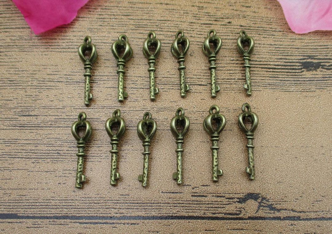 20 Key Charms Antique Bronze Tone 3D Charms-rs574 - Etsy