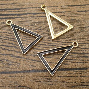 4 Triangular Shape Bezel Pendants,locket Frame,black Plated Enamel ...