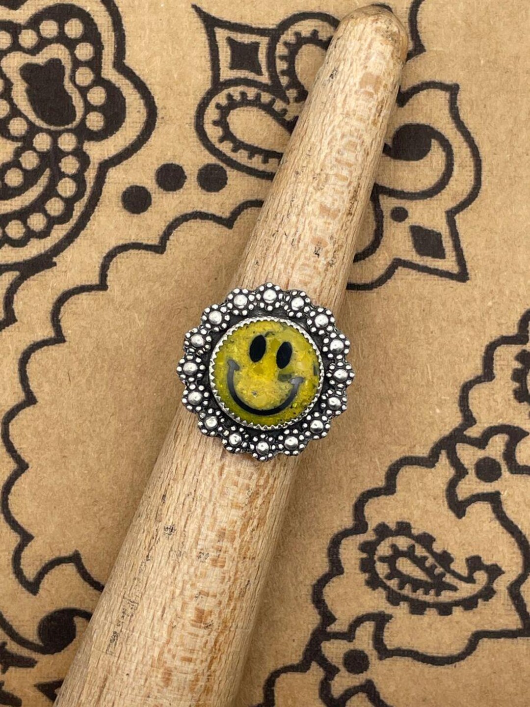 Molly-smiley Face With Daisy Flowers Ring - Etsy