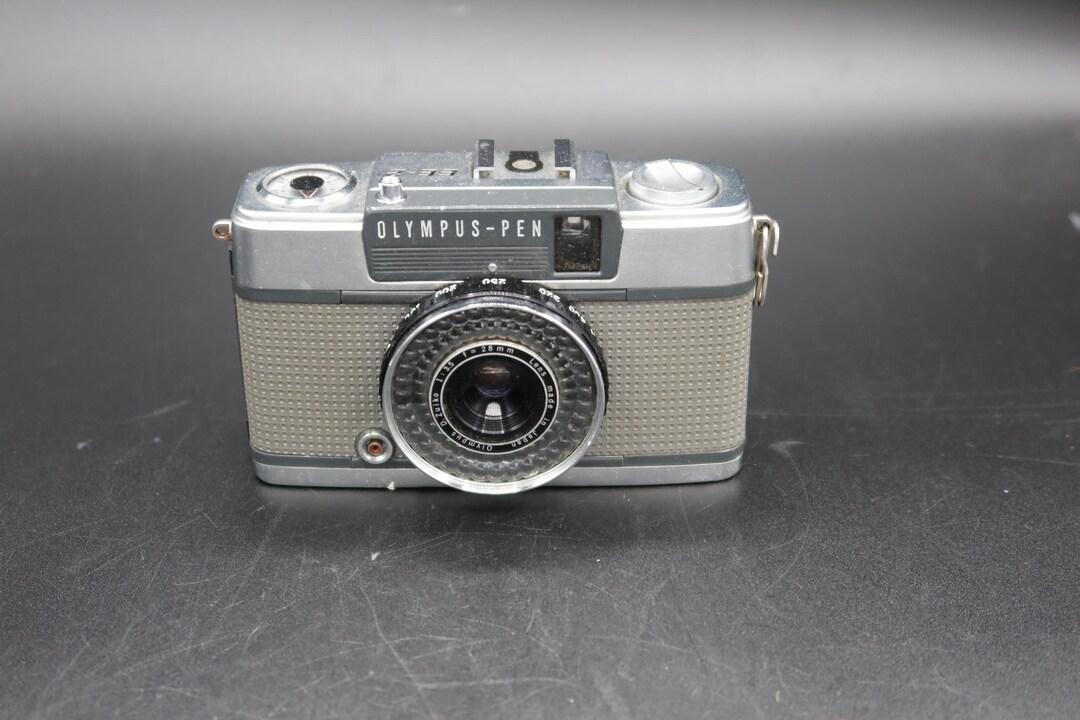 Olympus Pen EE2 Vintage Half Frame Camera, Excellent Condition, Ready ...