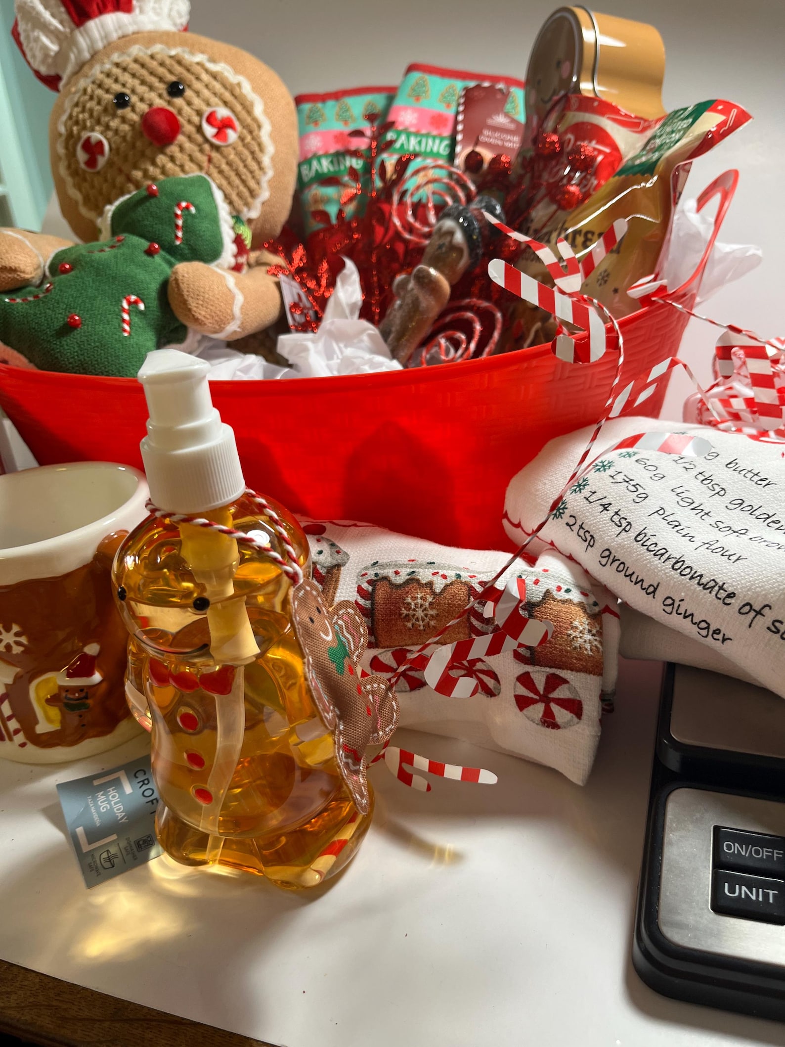 Ultimate Gingerbread Themed Gift Basket for the Gingerbread Baker, Mug ...