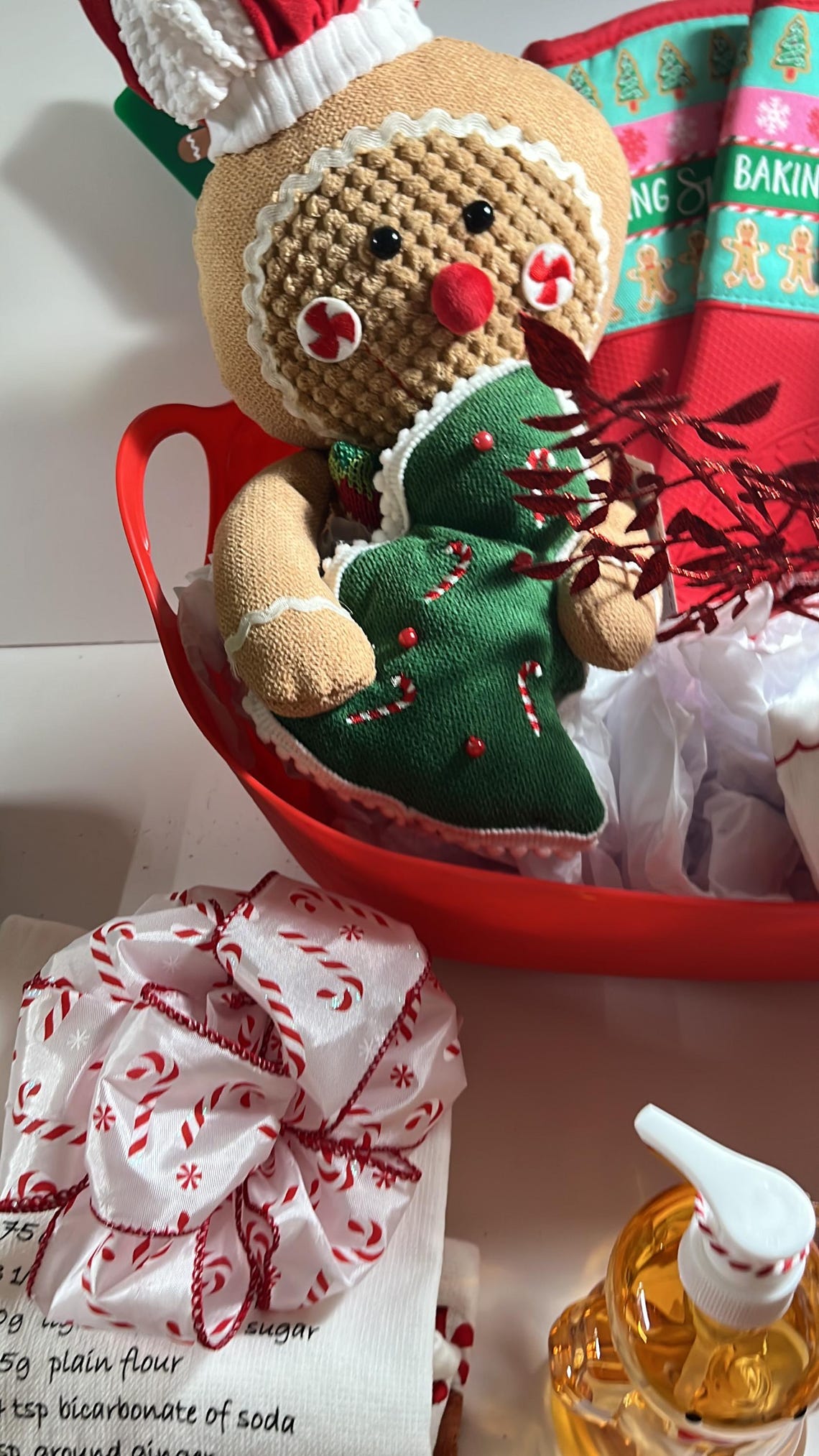 Ultimate Gingerbread Themed Gift Basket for the Gingerbread Baker, Mug ...