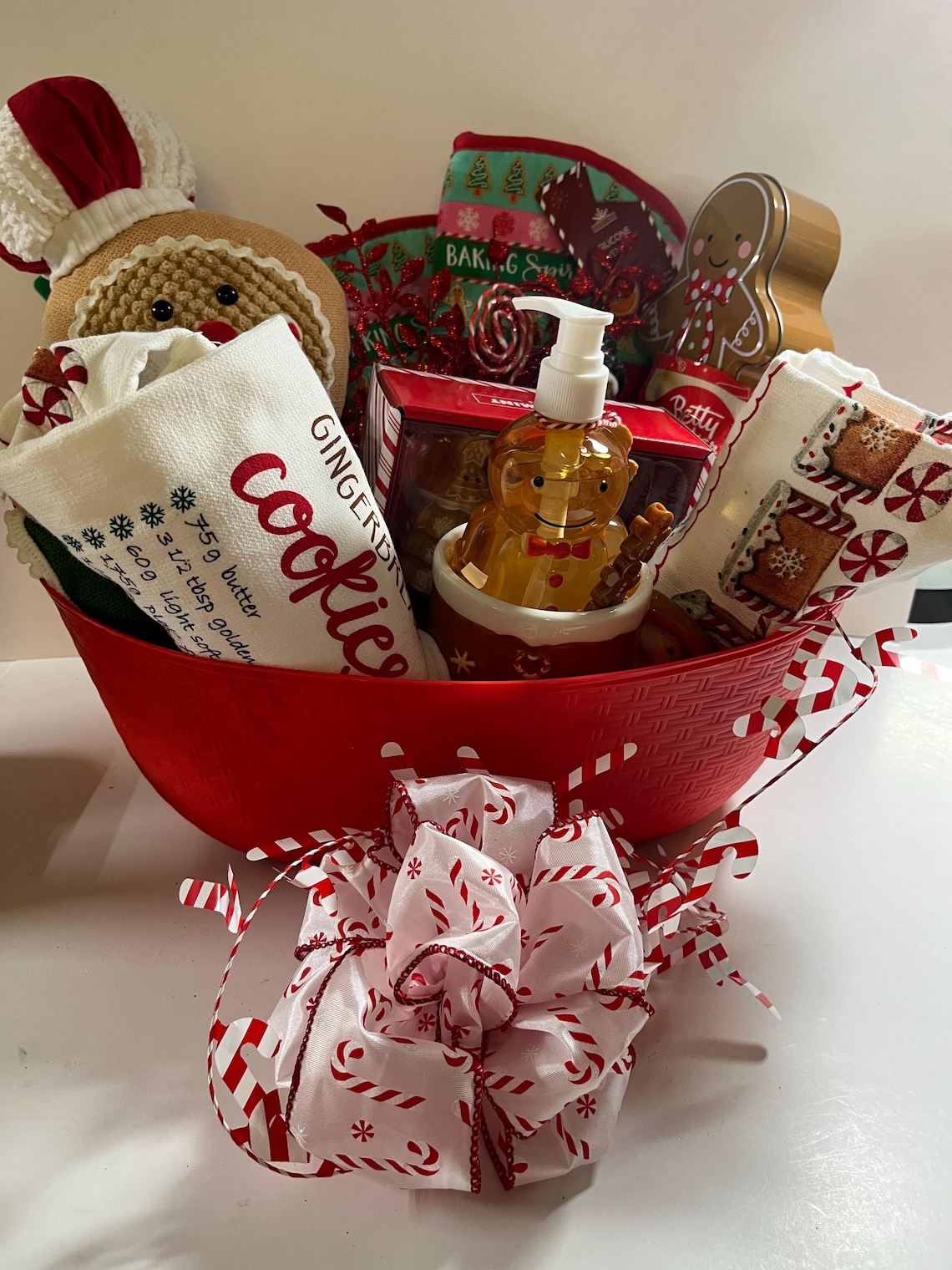 Ultimate Gingerbread Themed Gift Basket for the Gingerbread Baker, Mug ...