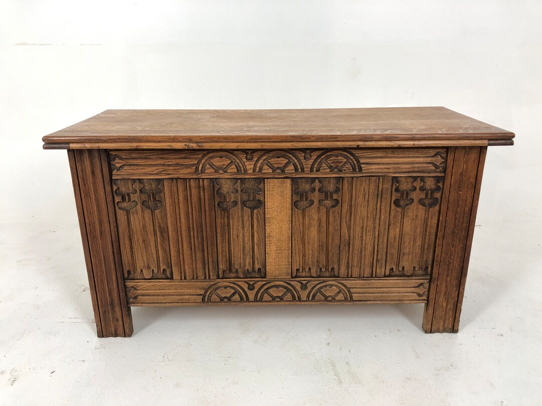 Vintage Carved Oak Linen Fold Blanket Box, Toy Box, Coffee Table, Seat ...