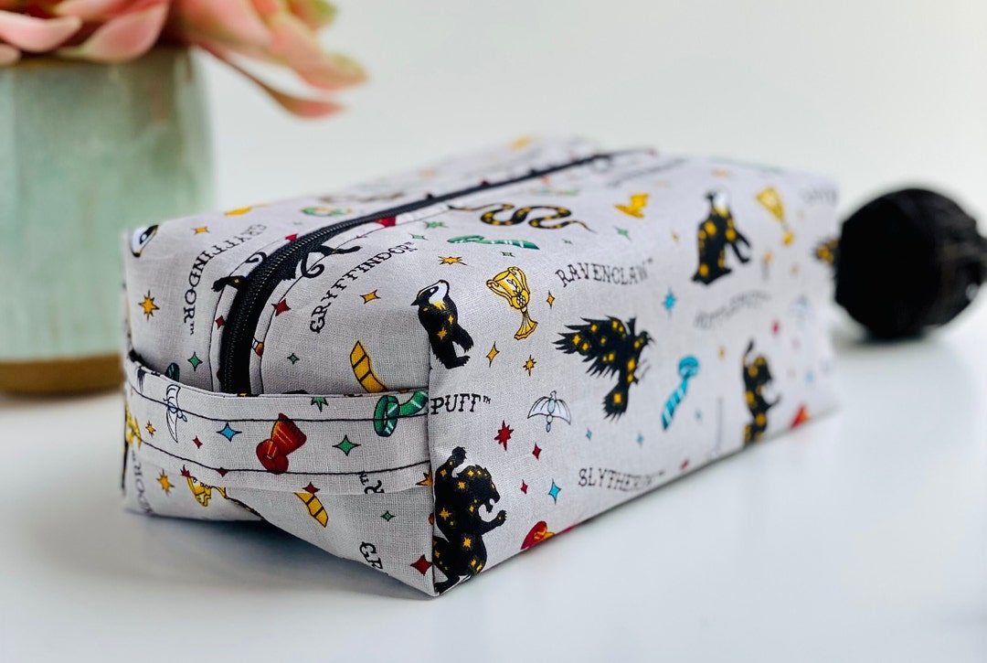 Wizard Makeup Bag for Women, Gray Wizard Pouch, Large Zippered Pouch ...