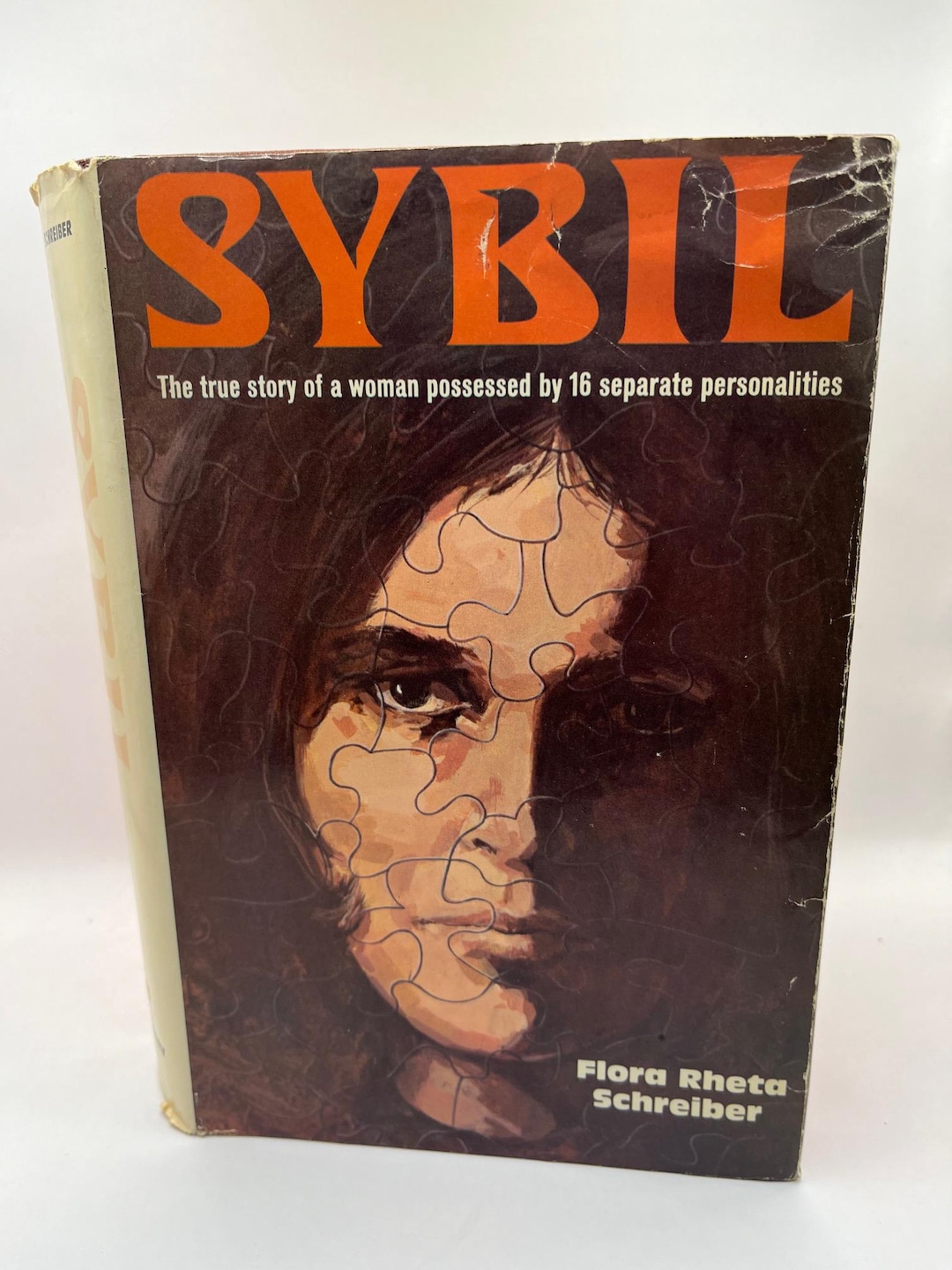 SYBIL: True Story of a Woman Possessed by 16 Separate Possibilities by ...