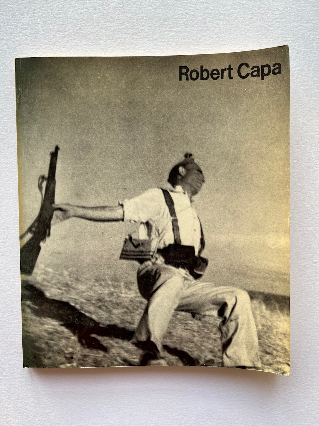 ROBERT CAPA Photography icp Library of Photographers Photojournalist ...