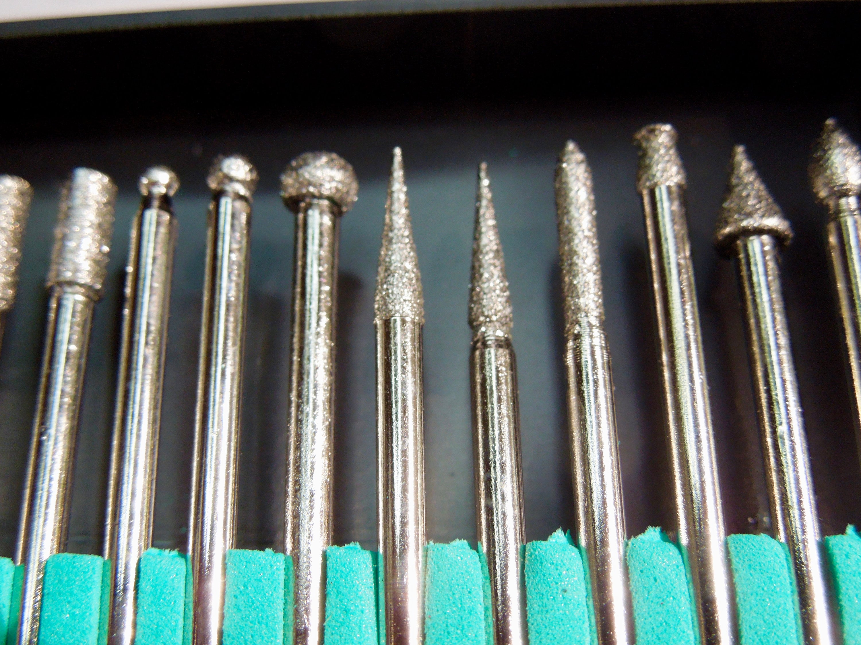 Diamond Bur 20 Piece Assortment Set of 150 Grit, 3/32" Shank, Free ...