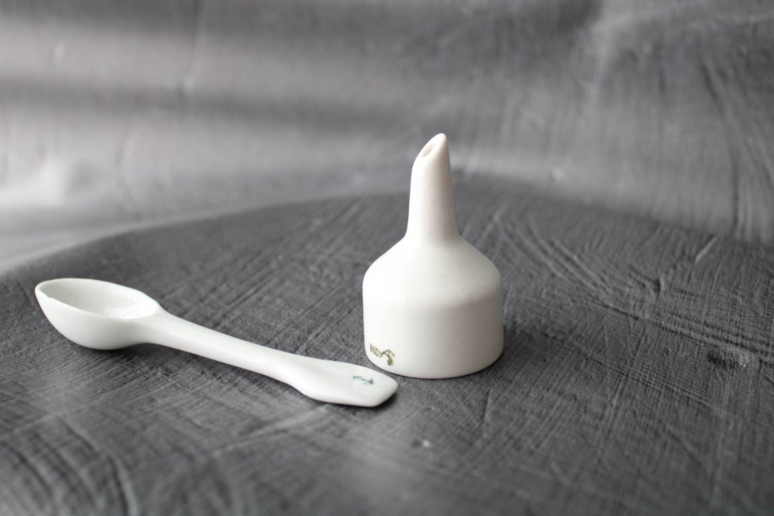 Apothecary Porcelain Funnel and Spoon Pharmacy Spatula Ceramic ...