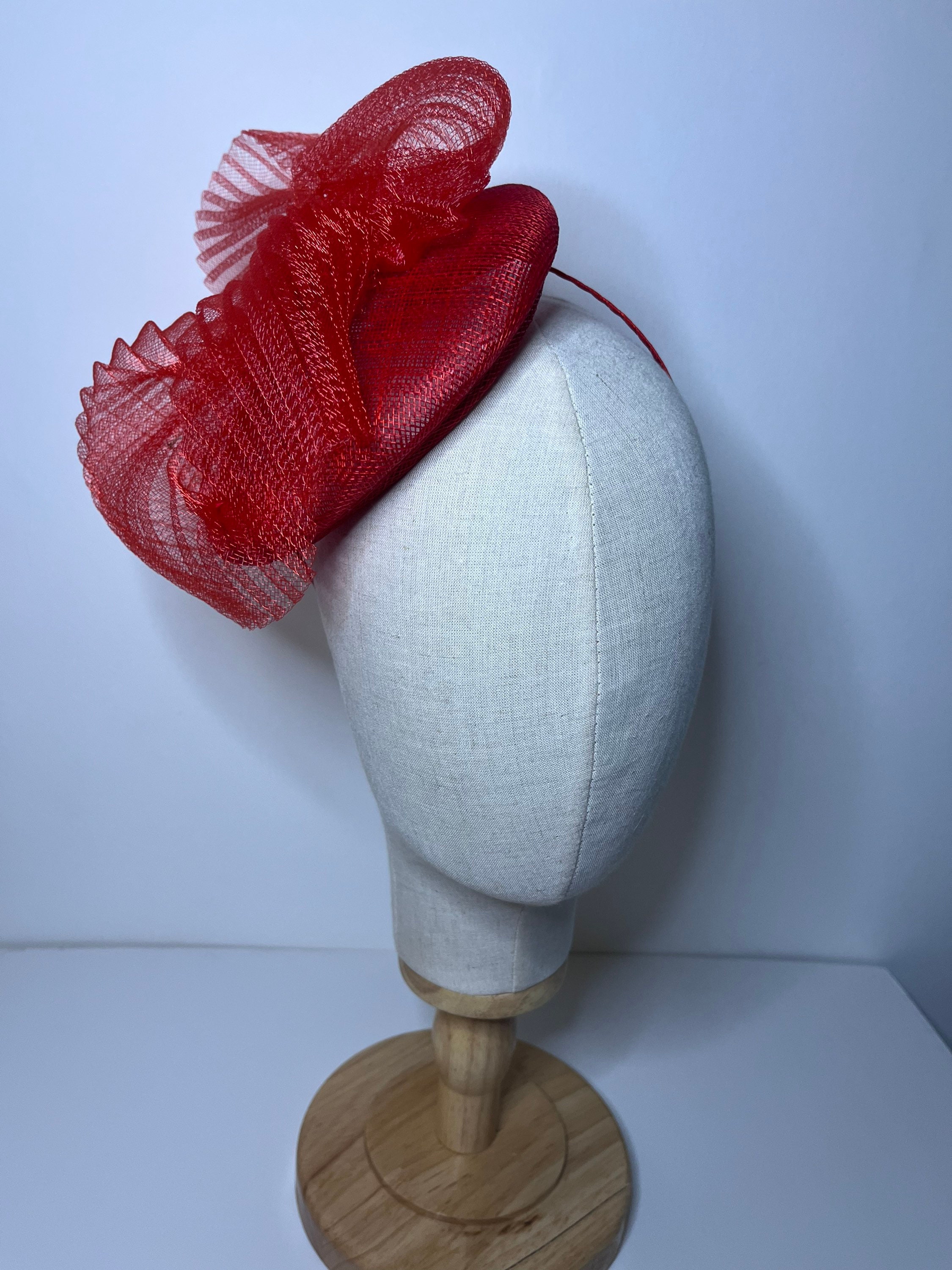 Red Pill Box, Wedding Guest, Races, Ascot, Veiled Fascinator ...