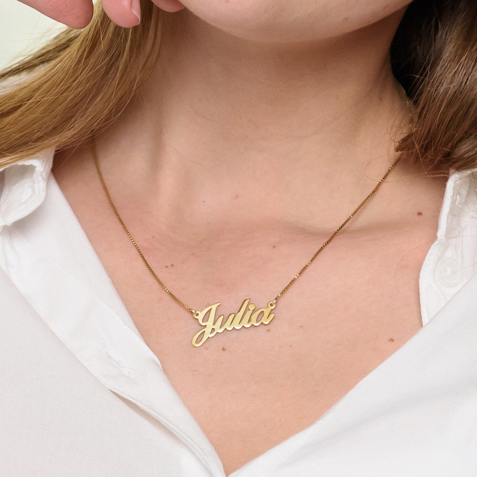 Personalized Gold Name Necklace • Custom Made Nameplate Necklace ...