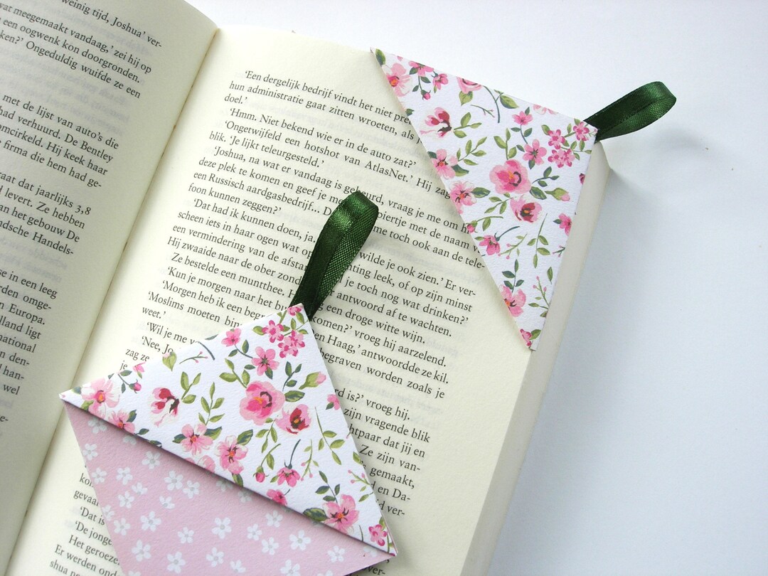 Set of 2 Bookmarks With Handy Loop, Paperback Corners, Paper Triangle ...