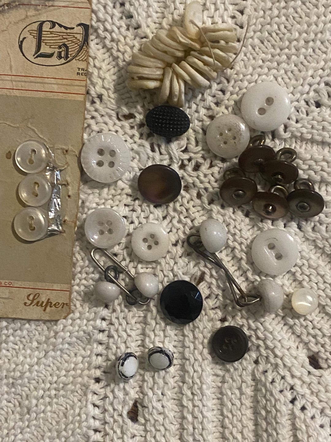 Lot of 22 Antique/vintage TINY BUTTONS ASSORTMENT! - Etsy