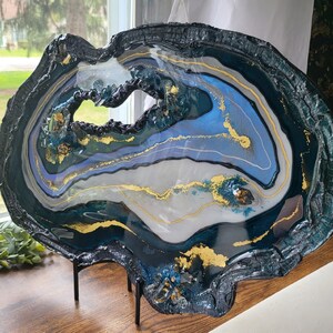 Resin Wallart With Geodes and Crystals. Freeform Geode With Shimmering ...