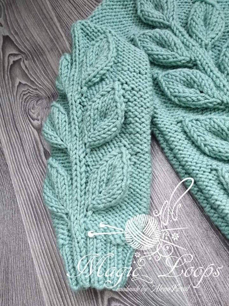 Sweater leaflets of Gentle Mint Color From Woolen Cloth Shortened ...