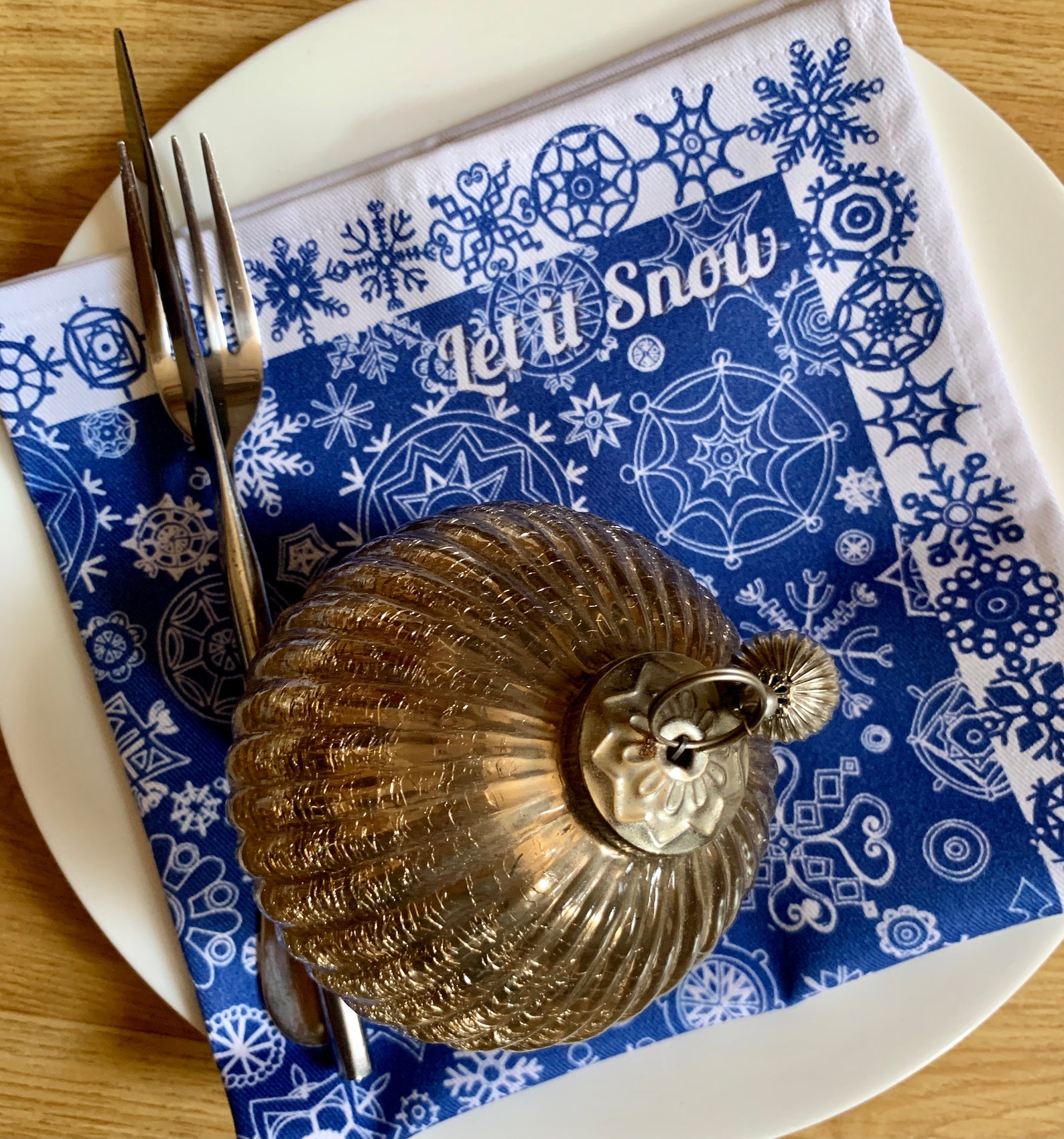 Snowflake Napkins for Your Festive Table They Are Pretty - Etsy