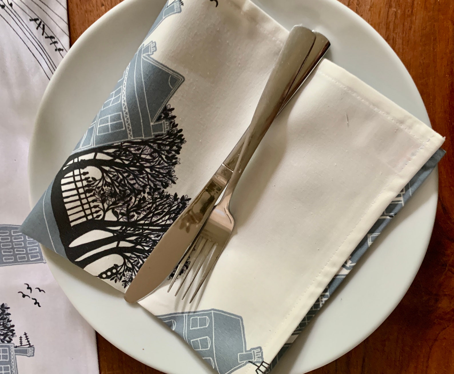 Gray Grey Napkins in a Set of 2. Printed Cotton With Street - Etsy