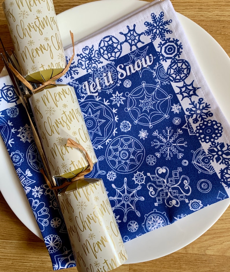 Snowflake Napkins for Your Festive Table They Are Pretty - Etsy