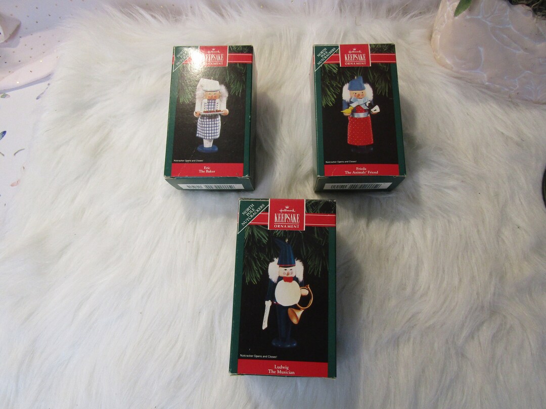Hallmark Keepsake *-* NORTH POLE NUTCRACKERS *-* Limited Edition 1992 ...