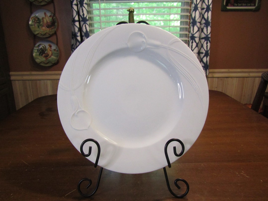 Mikasa *-* CLASSIC FLAIR WHITE *-* Round Platter - Etsy
