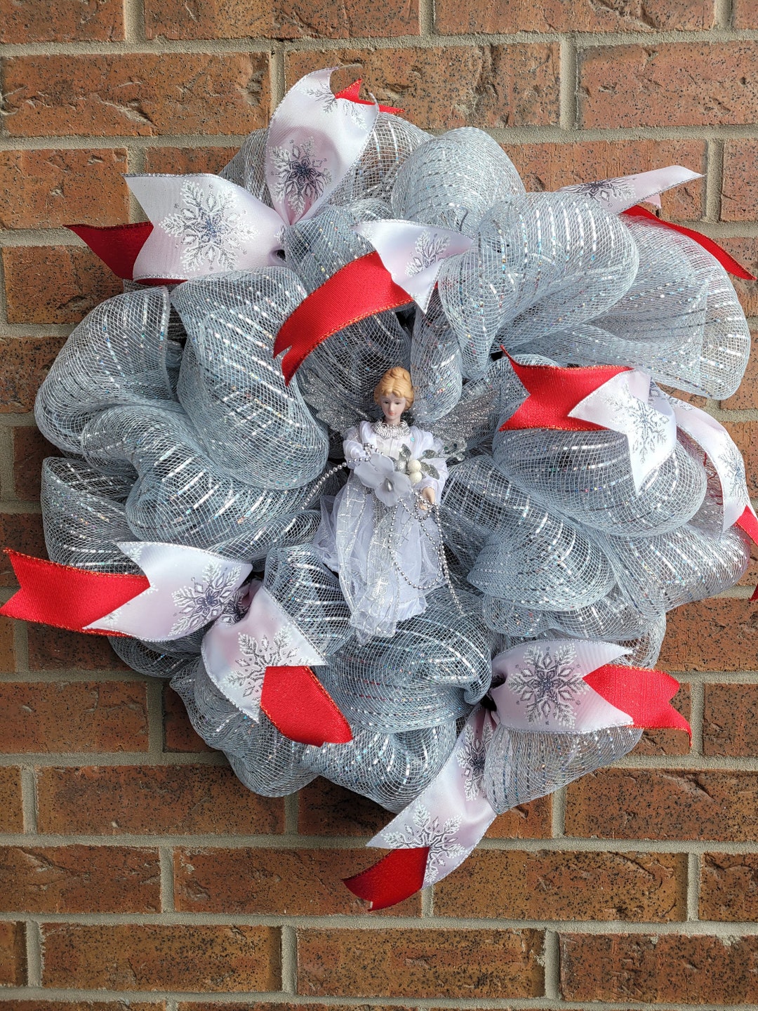 14” Silver Deco Mesh Christmas Wreath - Etsy