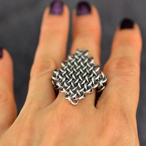 Finger Armor - Chainmaille Mesh Ring - Flexible Diamond Shape Stainless ...