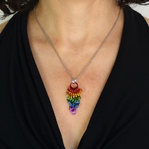 LGBTQ Pride Rainbow - Chainmaille Cluster Pendant - Etsy