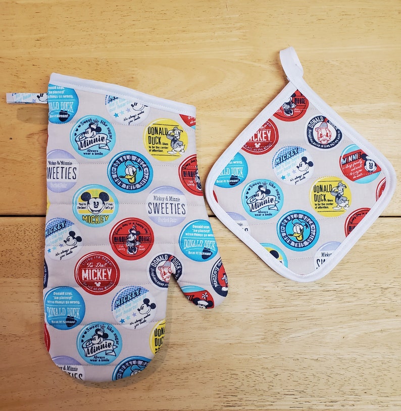 Mickey Mouse Inspired Oven Mitt & Potholder Set: Kitchen Decor - Etsy