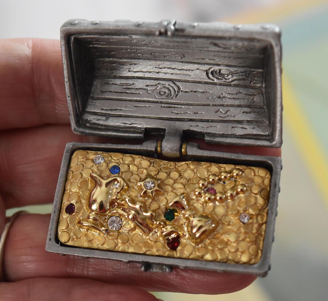 Vintage AJC Pirates Treasure Chest Pin Brooch Full of Jewels and Gold ...