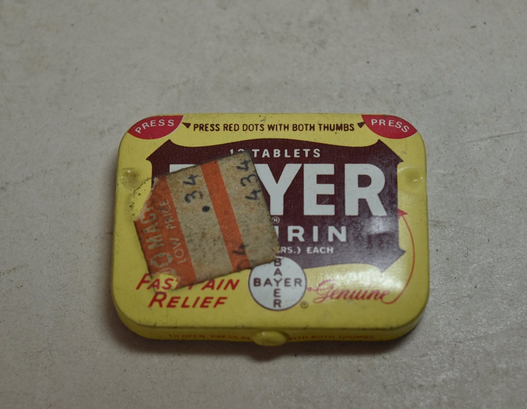 Vintage Bayer Tin Containing 12 Aspirin Tablets and Leaflet Paper ...