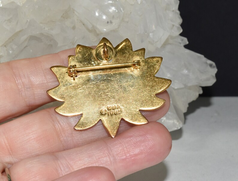 Vintage MMA 1985 Enamel Flower Museum Pin Brooch Pendant - Etsy