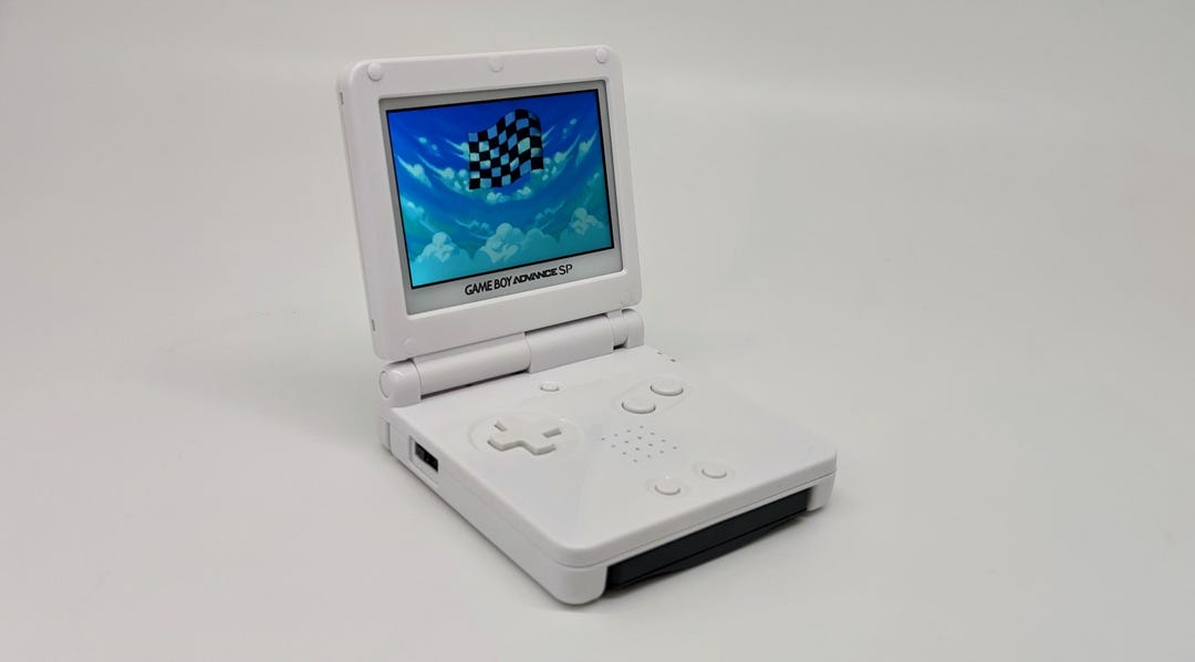Gameboy Advance SP Backlight IPS - White - New Battery- USB C Audio and ...