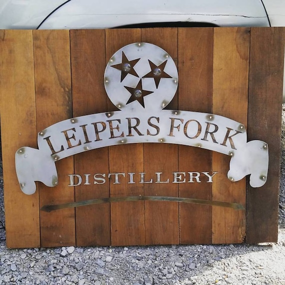 Reclaimed Wood Logo