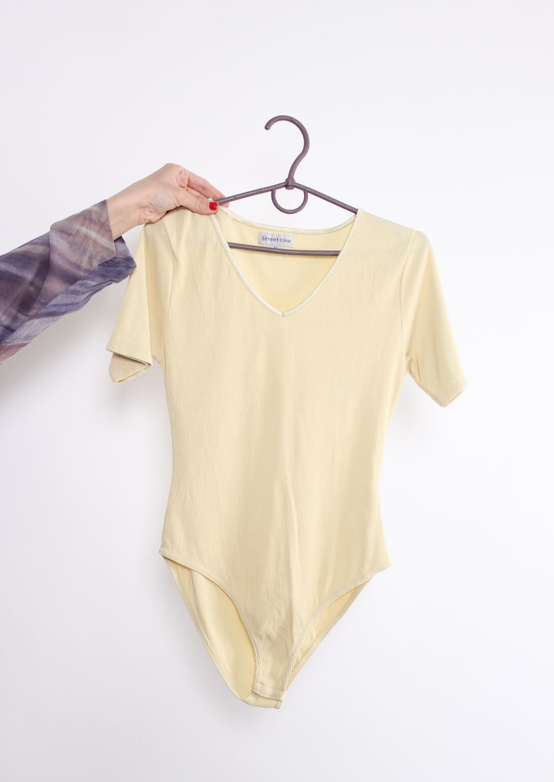 90s V-neck Bodysuit in Yellow Color, Vintage Minimalist Bodysuit, Size ...