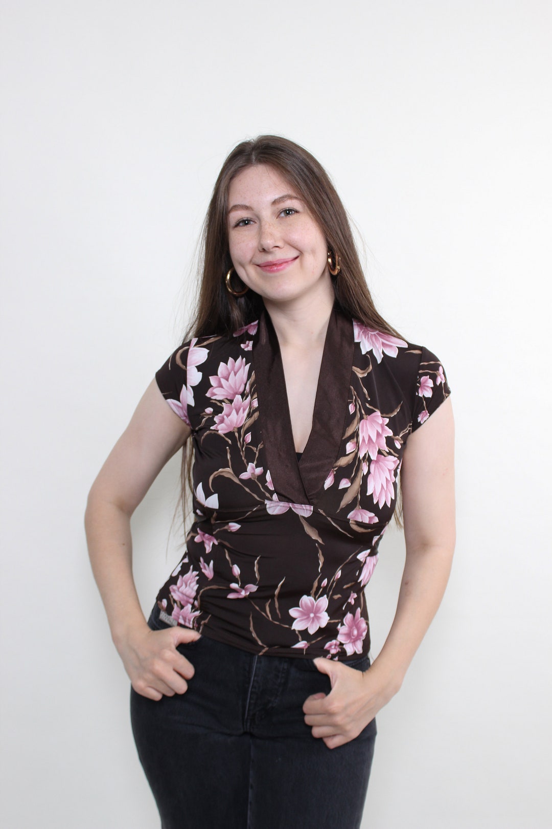 Y2k Flowers Blouse in Brown Color, Vintage 2000s Floral V-neck Tie Belt ...