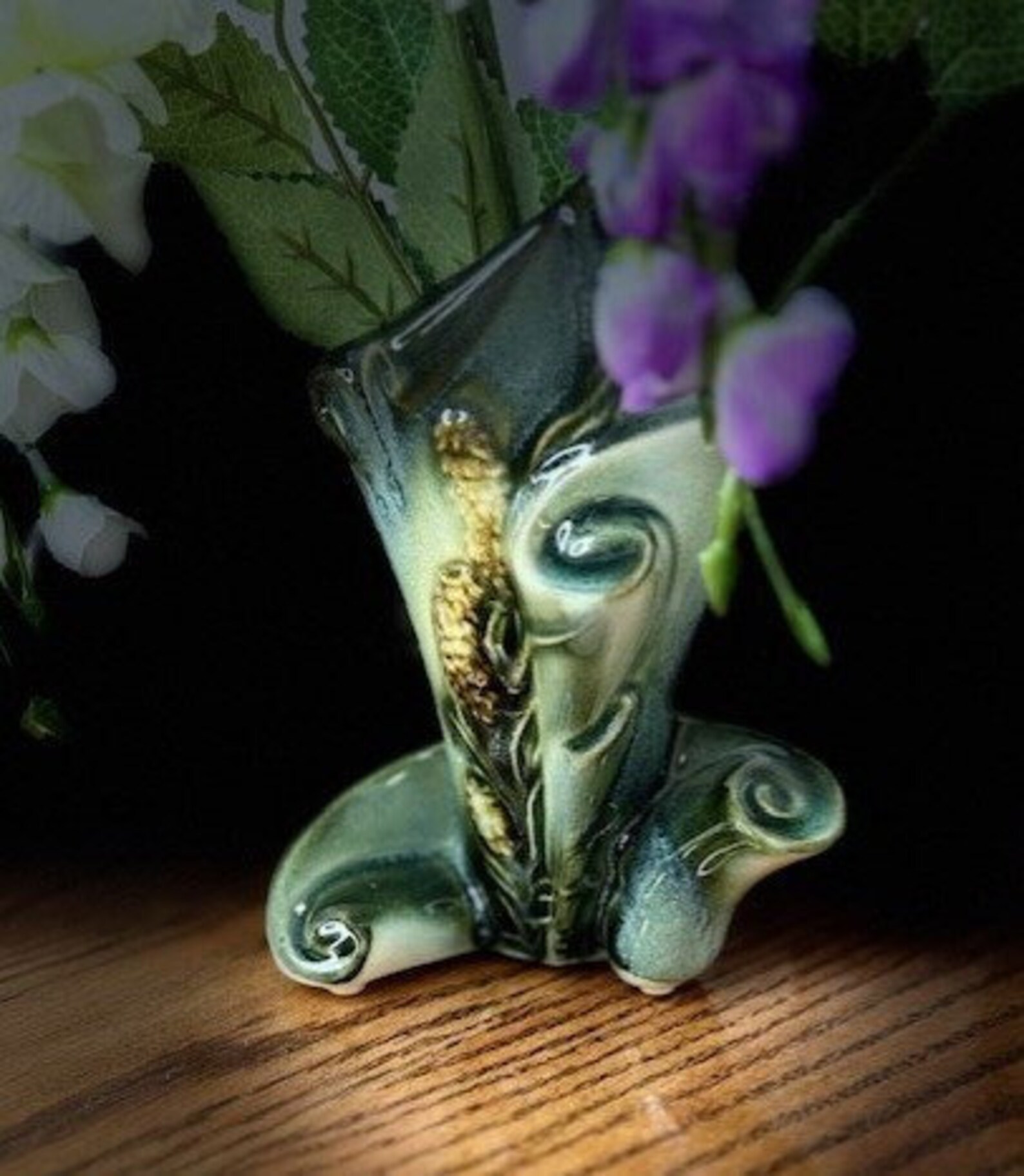 Hull Pottery Flower Vase- Parchment and Pine High Gloss Glaze Vase - Etsy