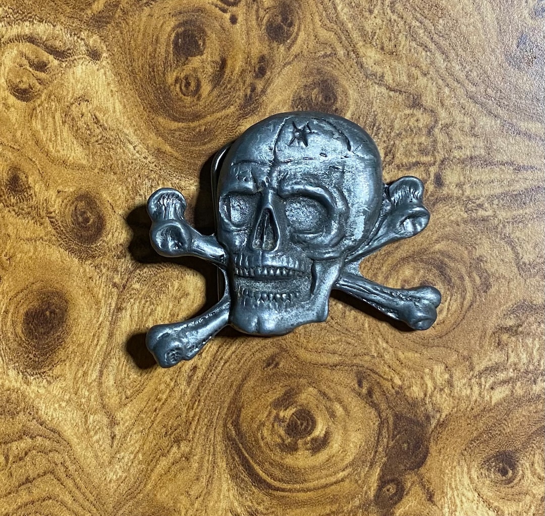 Vintage Skull and Crossbones Belt Buckle the Great American Buckle Co ...