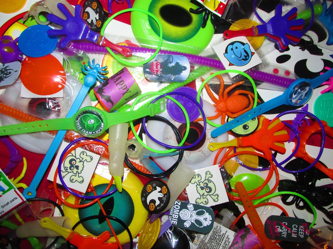 Halloween 40 Pieces Grab Bag toys Birthday Prizes Pinata - Etsy