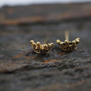 Silver Mini Crown Earrings , 925 Sterling Silver, Crown Stud Earrings ...