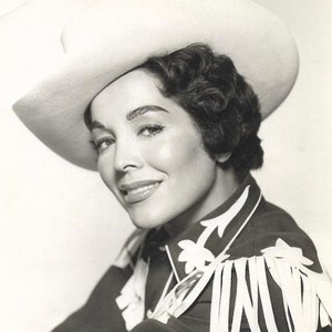 Western Movie Actresses and Models - 16 Photo Trading Cards Set - Movie ...
