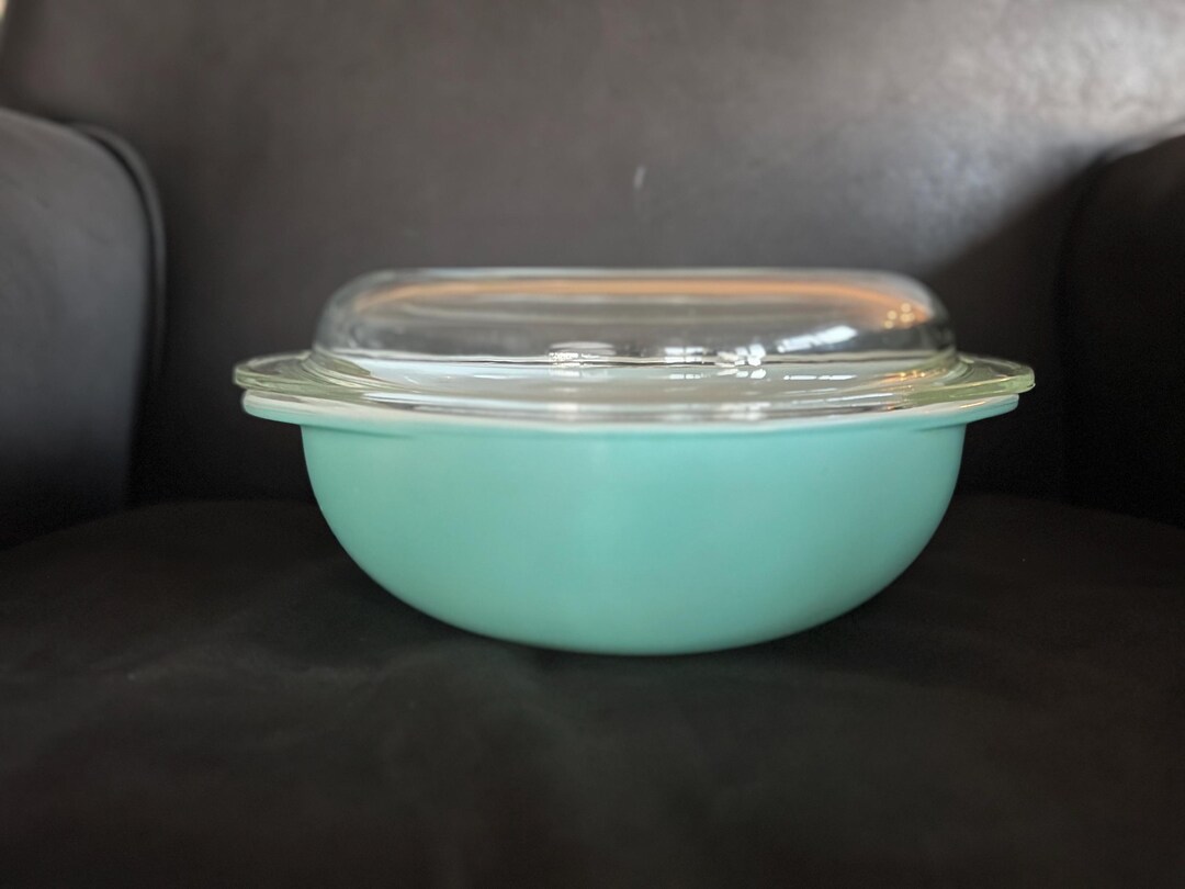 Vintage 1950's Pyrex Turquoise 8" Round Casserole #024 With Lid - Etsy