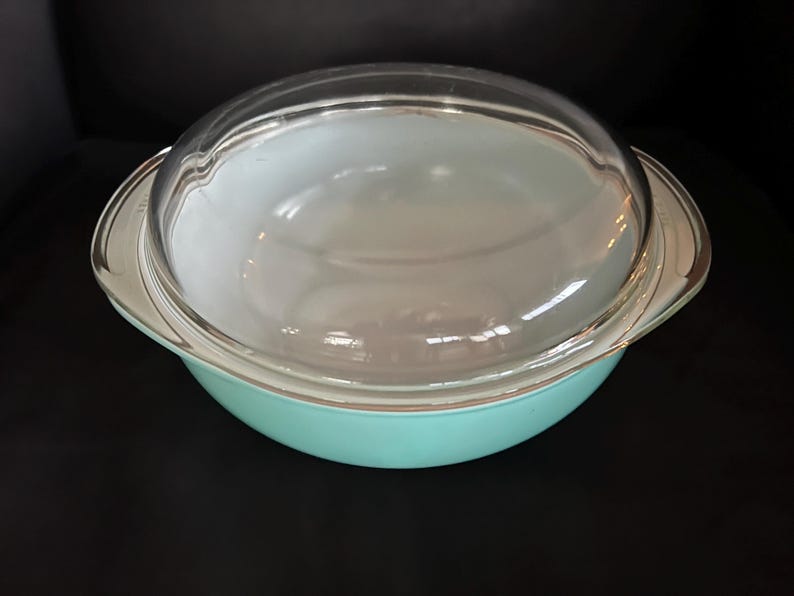 Vintage 1950's Pyrex Turquoise 8 Round Casserole 024 With Lid - Etsy