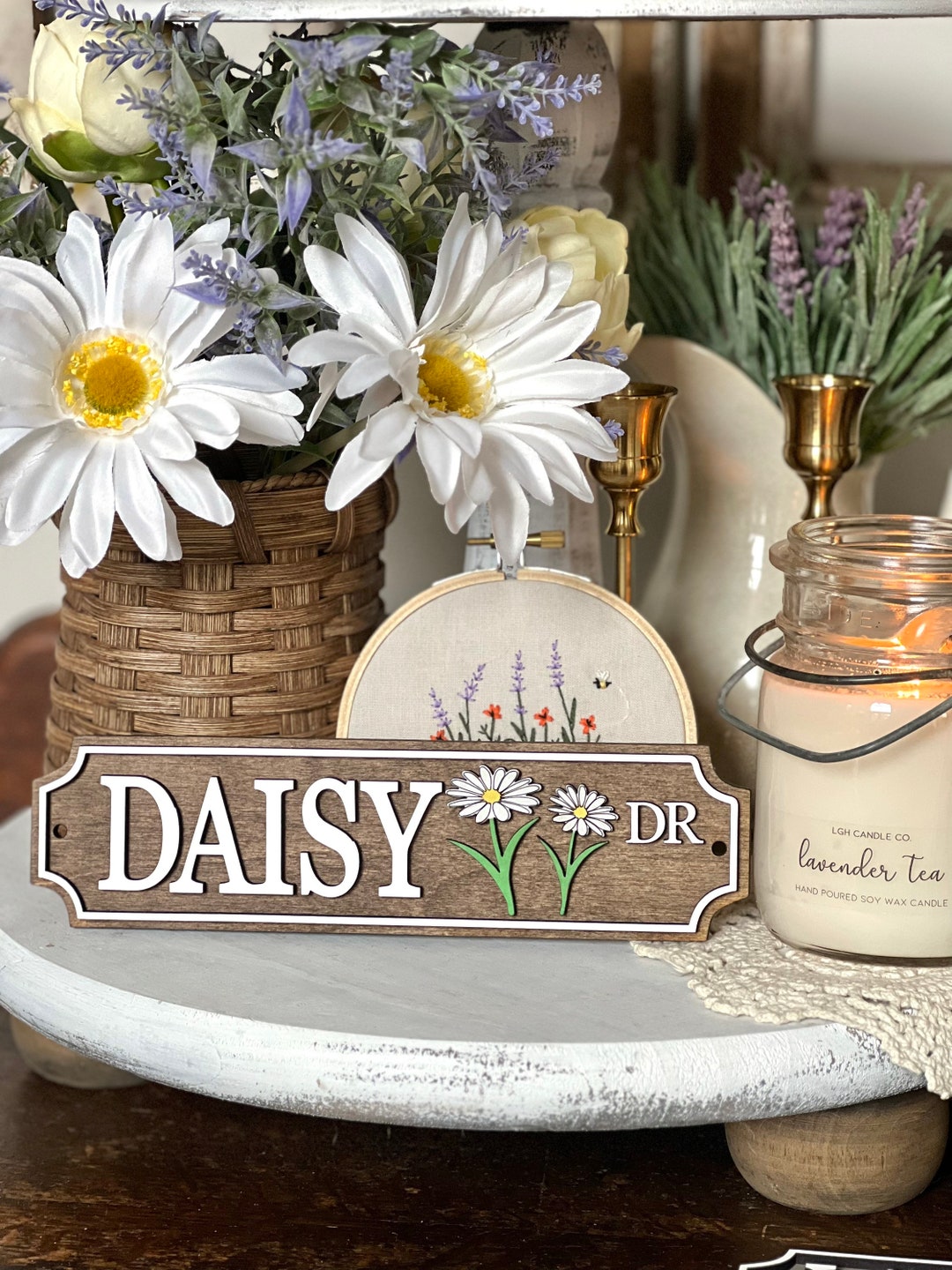 Daisy DR / Daisy Sign / Spring Decor / Tiered Tray Decor / Tray Signs ...