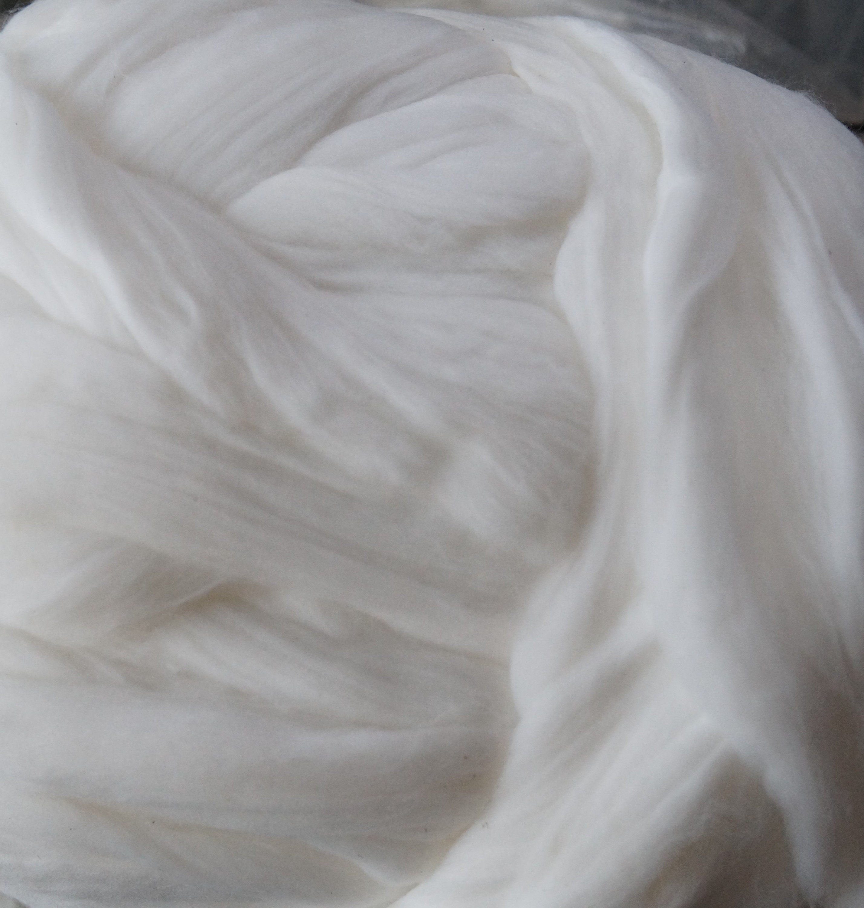 Blending 3 denier white nylon fiber sold by the ounce