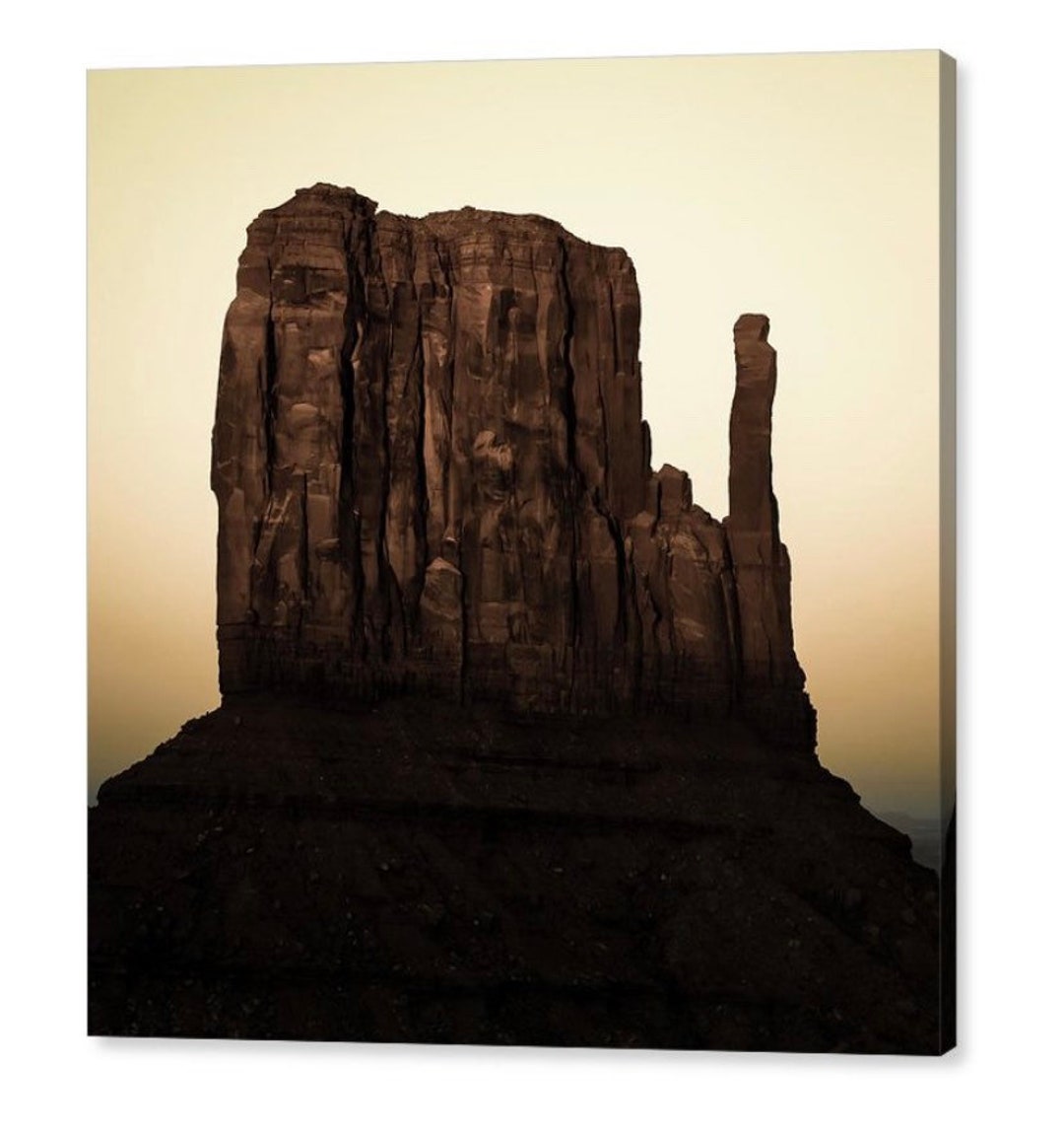 Monument Valley Mitten Print: Vintage American Southwest Wall Art - Etsy