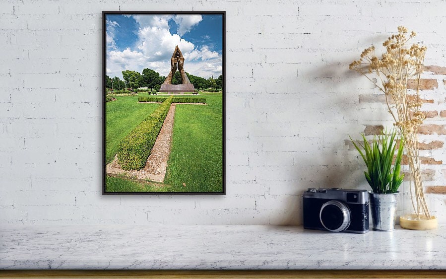 Tulsa ORU Praying Hands Sculpture Oral Roberts University - Etsy UK