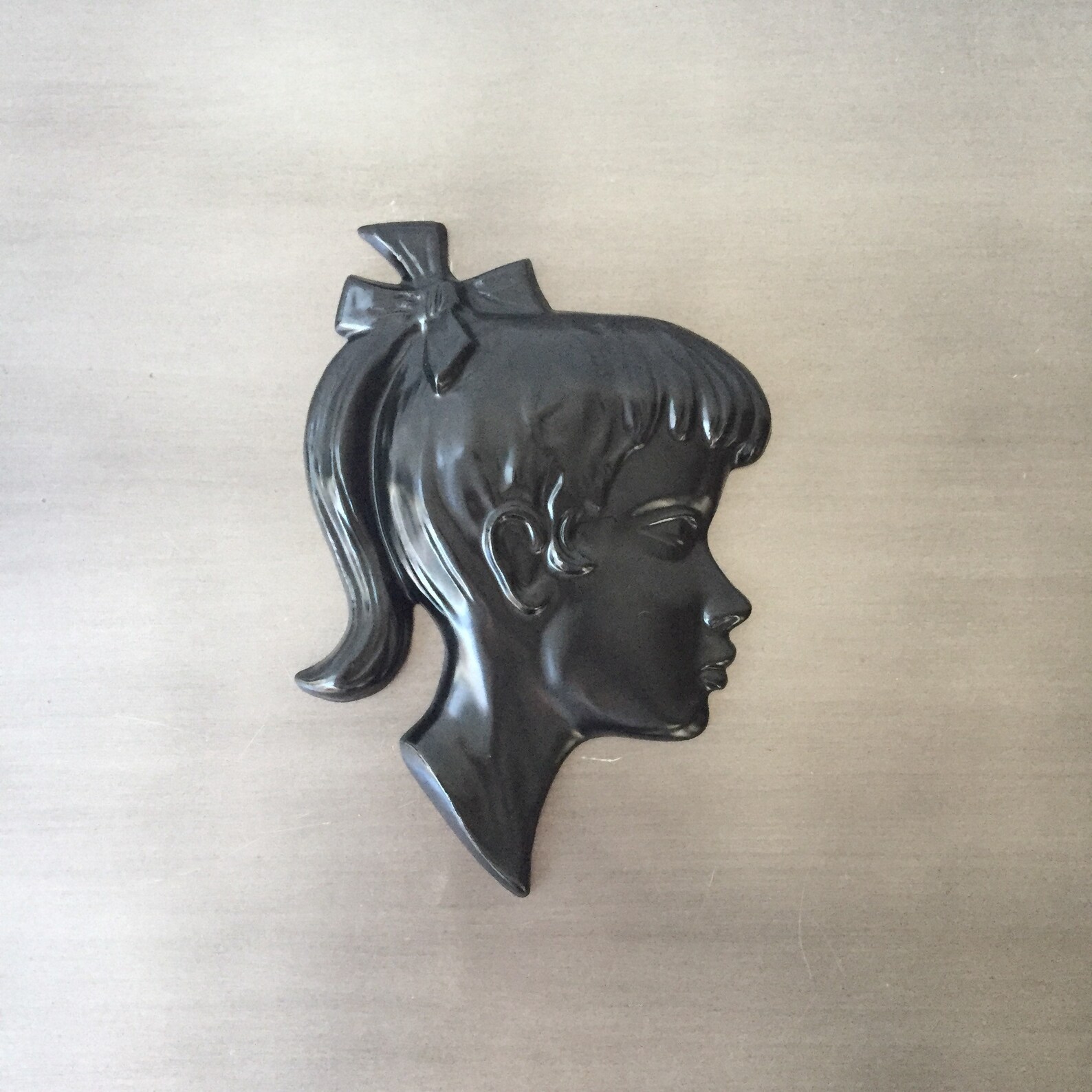 Mid Century Jema Holland Girl Wall Plaque // Black Collection // Girls ...