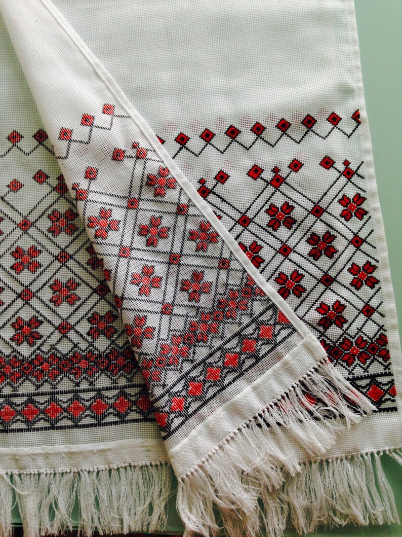 Ukrainian Embroidered Rushnyk at JENENGE blog