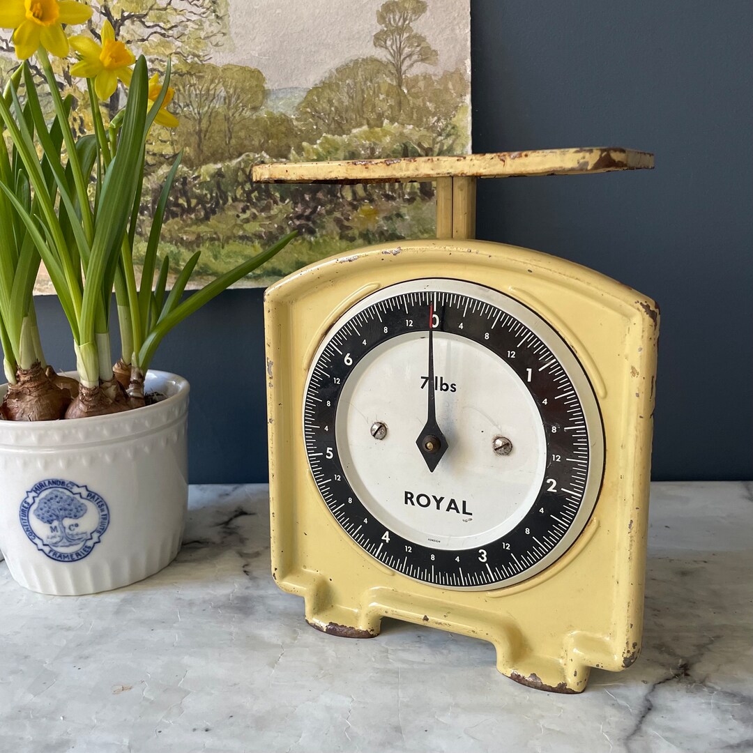 Vintage Royal Scales - Pale Yellow Kitchen Scales - Vintage Kitchen ...