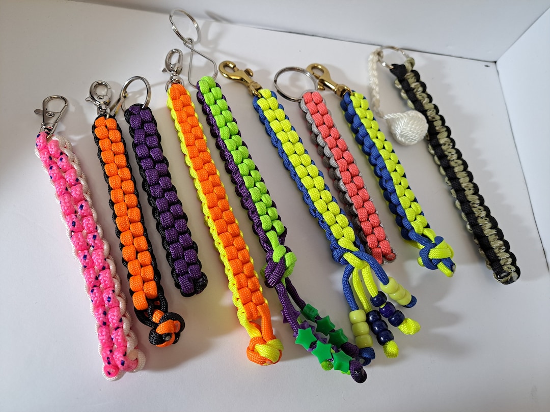 Handmade Survival Paracord Square Knot Keychain - Etsy